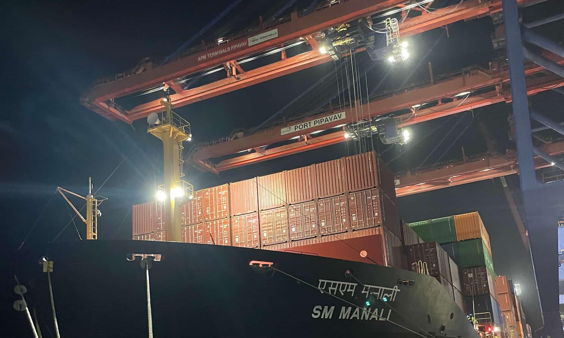 APM Terminals Pipavav gets maiden call of CCG service