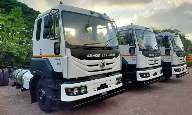 Ashok Leyland secures 715-vehicle order from VRL Logistics